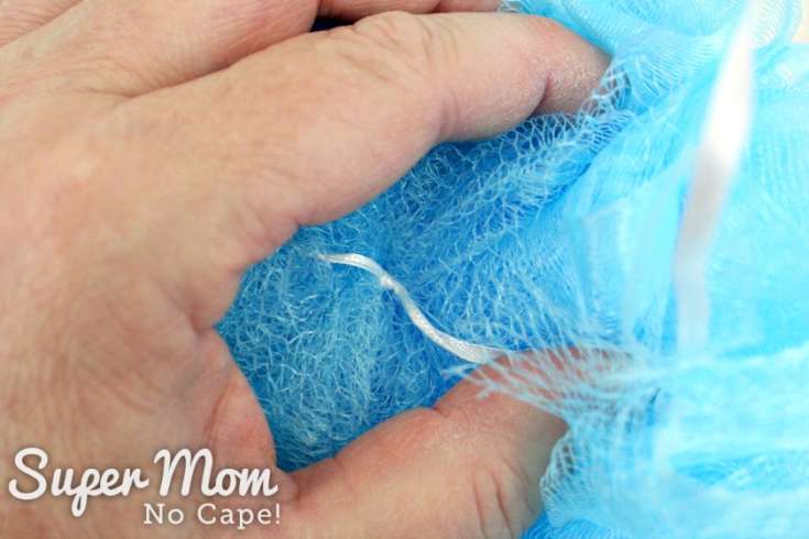 How to Fix an Unraveled Shower Puff - Super Mom - No Cape!